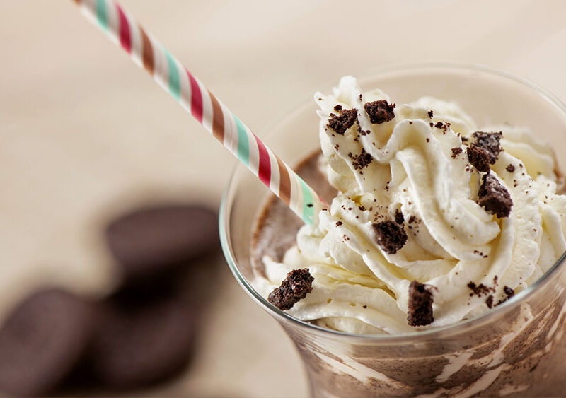 Receta refrescante de café con crema de vainilla: iced caramel latte ...