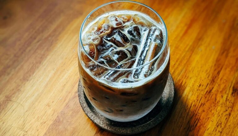 Todo lo que necesitas saber sobre el café cold brew | LATAZADECAFE